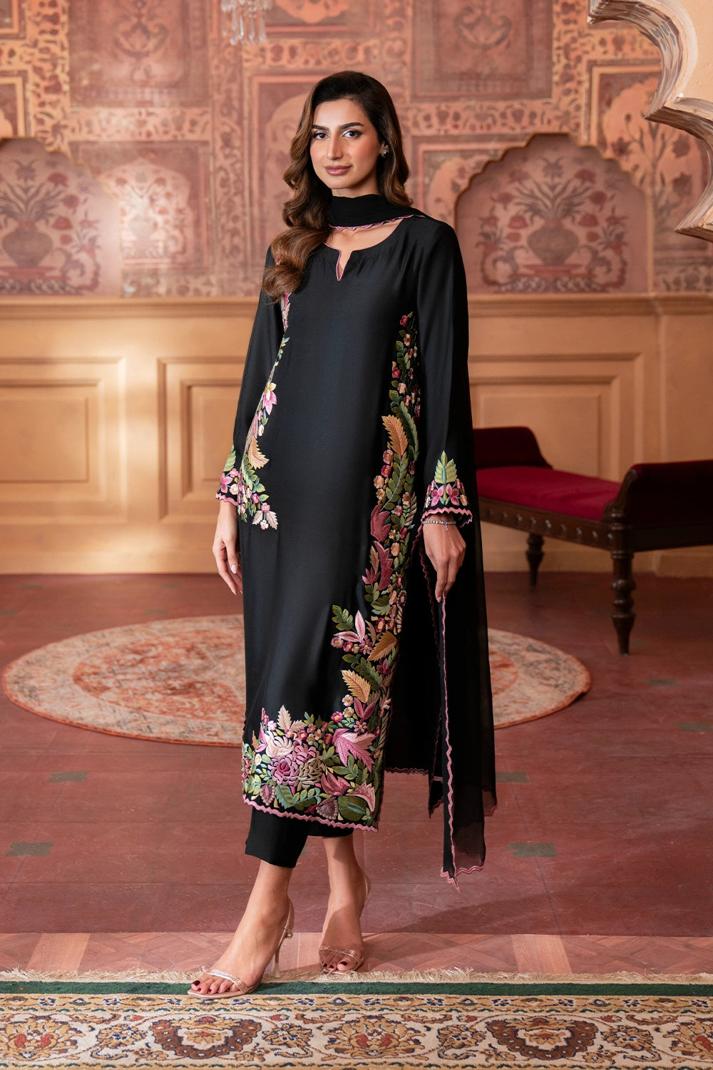 Azraha – House of Reina