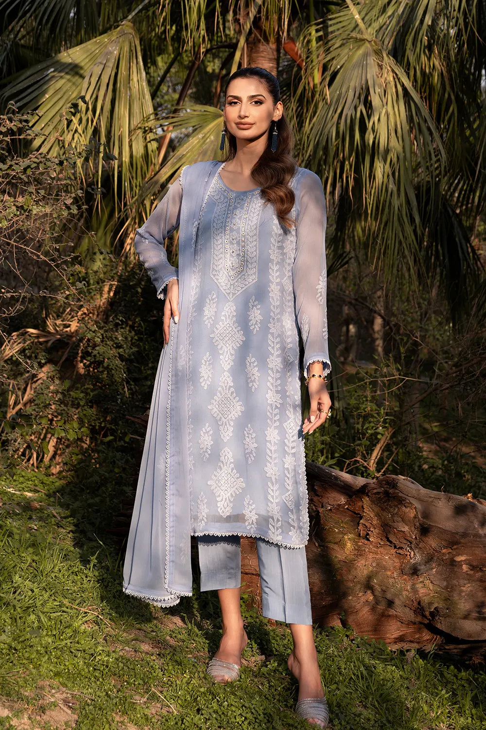 Amaani – House of Reina